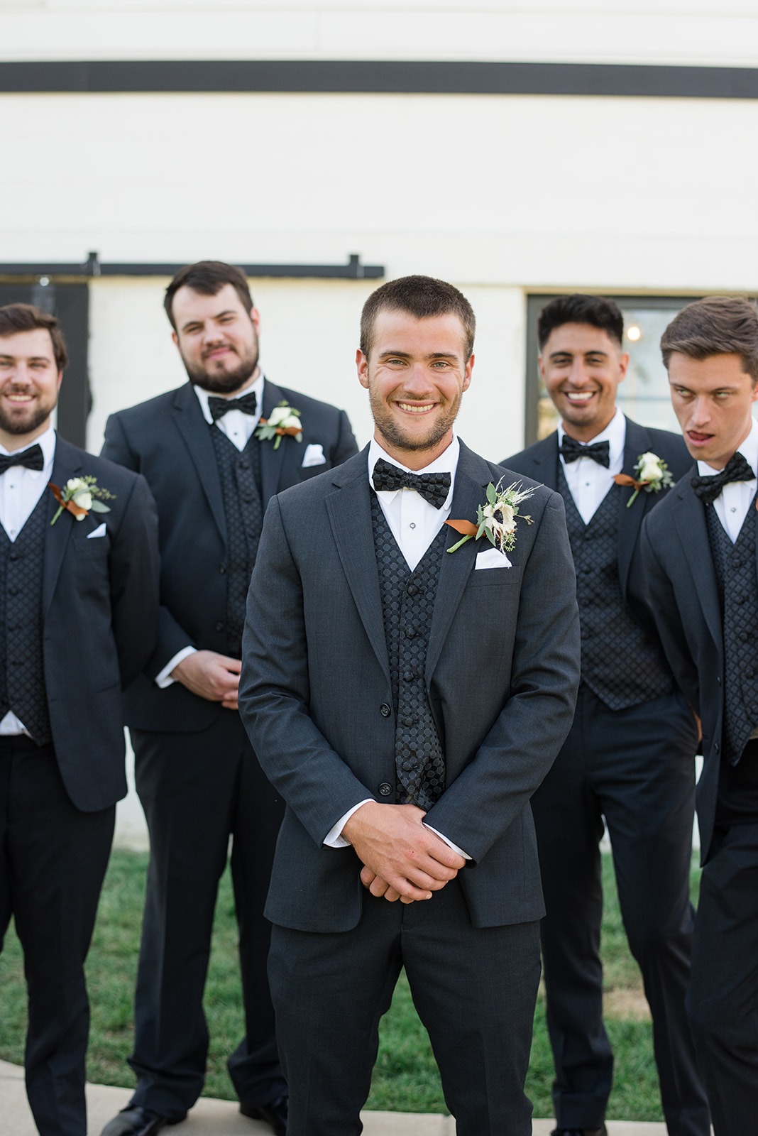 Wedding Couple Gallery | Sweeney Barn - Manassas, VA | Sweeney Barn